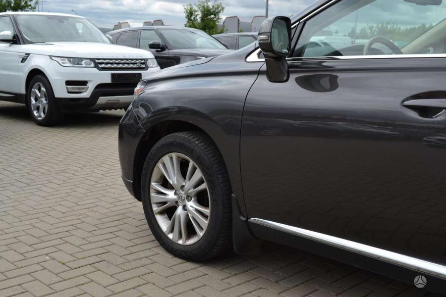 Brūns Lexus RX 450h 2009 Viļņa, ar dzinēja tilpumu 3.46 L un nobraukumu 254 tūkst. km par 12500 €, foto 6 vietnē AUTOMOTO.COM.LV