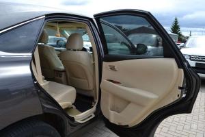 Brūns Lexus RX 450h 2009 Viļņa, ar dzinēja tilpumu 3.46 L un nobraukumu 254 tūkst. km par 12500 €, foto 20 vietnē AUTOMOTO.COM.LV