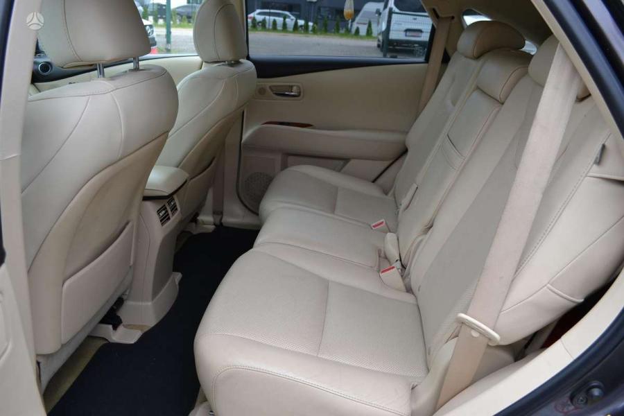 Brūns Lexus RX 450h 2009 Viļņa, ar dzinēja tilpumu 3.46 L un nobraukumu 254 tūkst. km par 12500 €, foto 28 vietnē AUTOMOTO.COM.LV