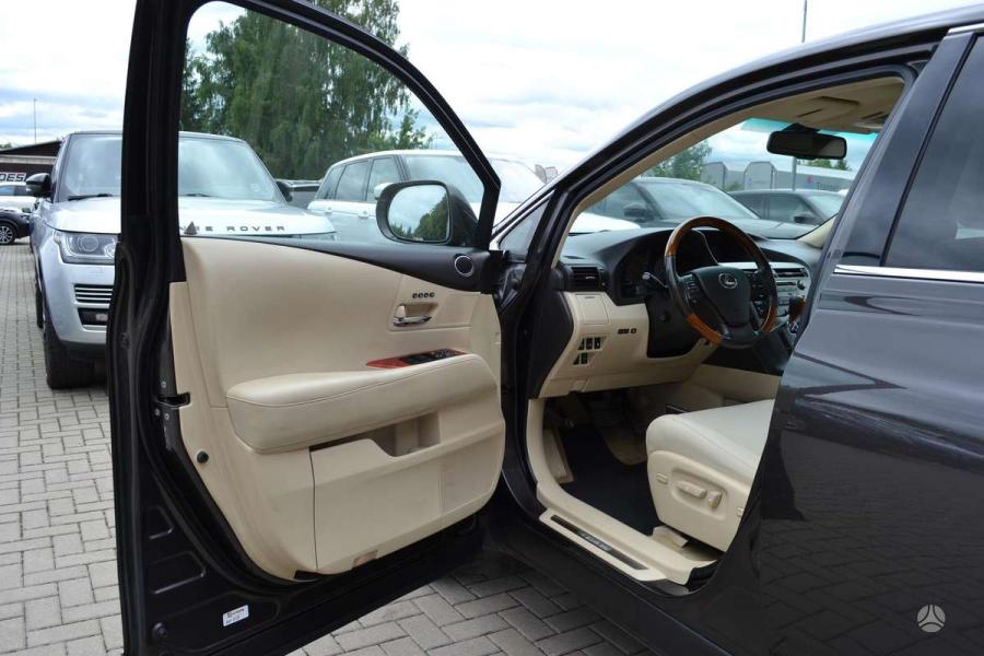 Brūns Lexus RX 450h 2009 Viļņa, ar dzinēja tilpumu 3.46 L un nobraukumu 254 tūkst. km par 12500 €, foto 34 vietnē AUTOMOTO.COM.LV