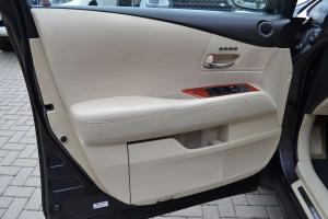 Brūns Lexus RX 450h 2009 Viļņa, ar dzinēja tilpumu 3.46 L un nobraukumu 254 tūkst. km par 12500 €, foto 35 vietnē AUTOMOTO.COM.LV