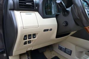Brūns Lexus RX 450h 2009 Viļņa, ar dzinēja tilpumu 3.46 L un nobraukumu 254 tūkst. km par 12500 €, foto 36 vietnē AUTOMOTO.COM.LV