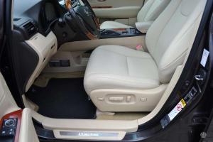 Brūns Lexus RX 450h 2009 Viļņa, ar dzinēja tilpumu 3.46 L un nobraukumu 254 tūkst. km par 12500 €, foto 38 vietnē AUTOMOTO.COM.LV