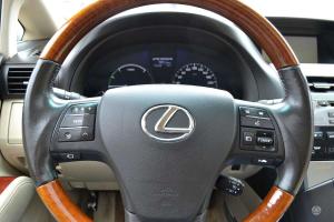 Brūns Lexus RX 450h 2009 Viļņa, ar dzinēja tilpumu 3.46 L un nobraukumu 254 tūkst. km par 12500 €, foto 44 vietnē AUTOMOTO.COM.LV
