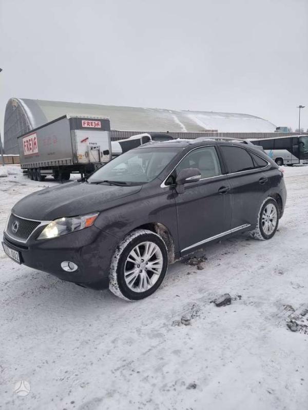 Brūns Lexus RX 450h 2010 Šauļi, ar dzinēja tilpumu 3.50 L un nobraukumu 275 tūkst. km par 10500 €, foto 2 vietnē AUTOMOTO.COM.LV
