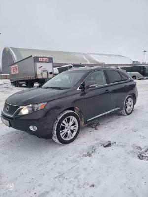 Brown Lexus RX 450h 2010 in Siauliai, with an engine capacity of 3.50 L and mileage of 275 thousand km for 10500 €, photo 2 on AUTOMOTO.COM.LV