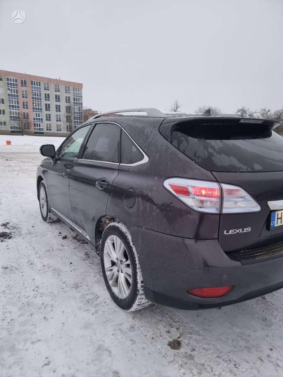 Brown Lexus RX 450h 2010 in Siauliai, with an engine capacity of 3.50 L and mileage of 275 thousand km for 10500 €, photo 4 on AUTOMOTO.COM.LV