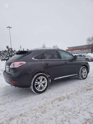Brown Lexus RX 450h 2010 in Siauliai, with an engine capacity of 3.50 L and mileage of 275 thousand km for 10500 €, photo 7 on AUTOMOTO.COM.LV