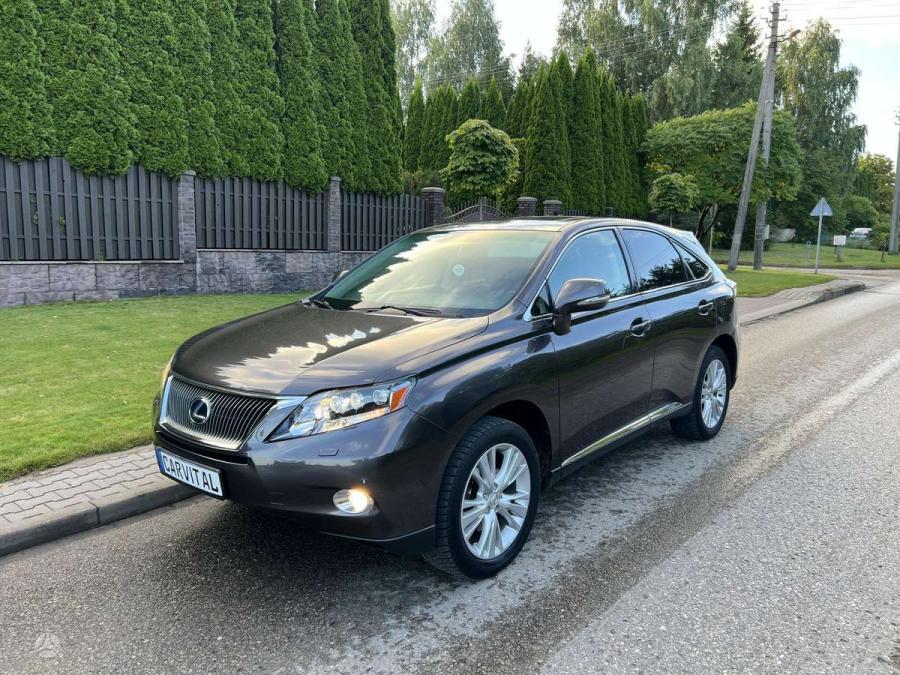 Brūns Lexus RX 450h 2010 Viļņa, ar dzinēja tilpumu 3.30 L un nobraukumu 320 tūkst. km par 8999 €, foto 1 vietnē AUTOMOTO.COM.LV
