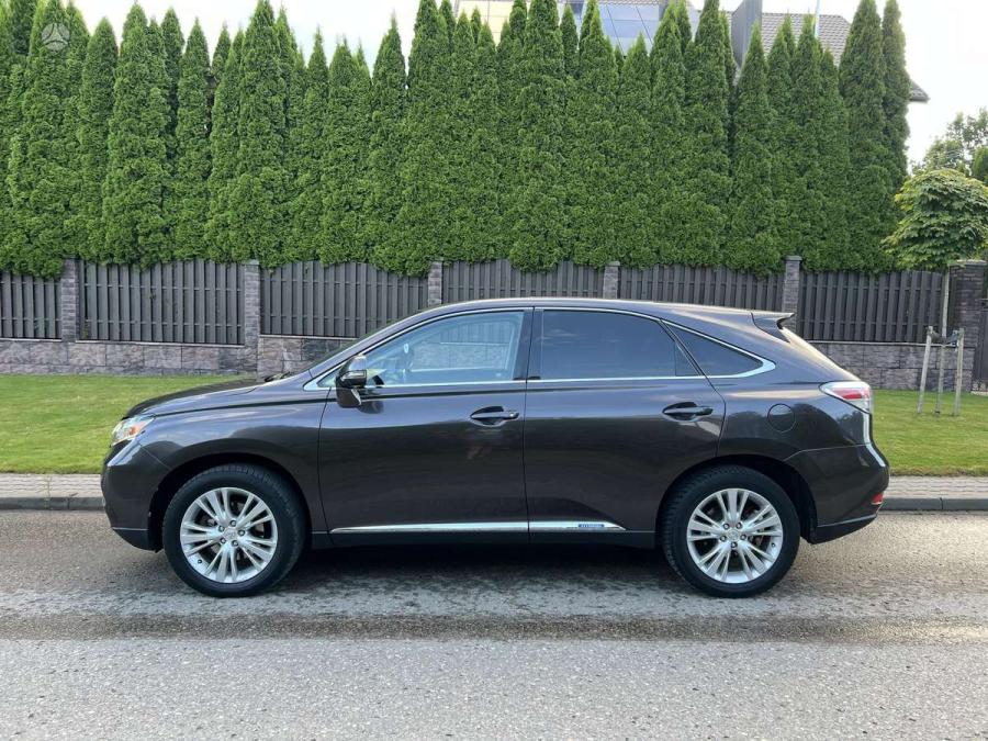 Brūns Lexus RX 450h 2010 Viļņa, ar dzinēja tilpumu 3.30 L un nobraukumu 320 tūkst. km par 8999 €, foto 3 vietnē AUTOMOTO.COM.LV