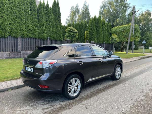 Brūns Lexus RX 450h 2010 Viļņa, ar dzinēja tilpumu 3.30 L un nobraukumu 320 tūkst. km par 8999 €, foto 6 vietnē AUTOMOTO.COM.LV