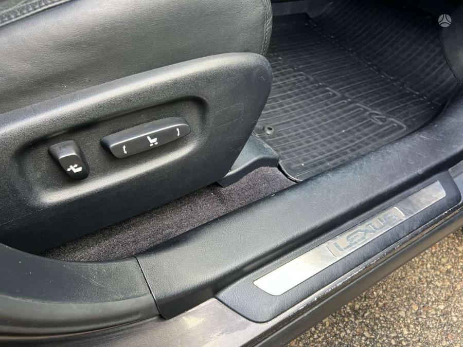 Brūns Lexus RX 450h 2010 Viļņa, ar dzinēja tilpumu 3.30 L un nobraukumu 320 tūkst. km par 8999 €, foto 19 vietnē AUTOMOTO.COM.LV