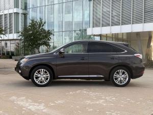 Brown Lexus RX 450h 2010 in Vilnius, with an engine capacity of 3.46 L and mileage of 161 thousand km for 12200 €, photo 3 on AUTOMOTO.COM.LV