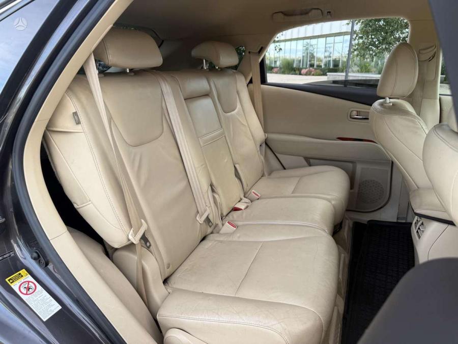 Brown Lexus RX 450h 2010 in Vilnius, with an engine capacity of 3.46 L and mileage of 161 thousand km for 12200 €, photo 21 on AUTOMOTO.COM.LV