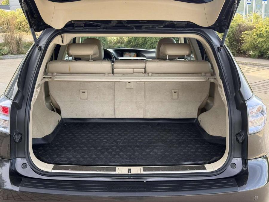 Brown Lexus RX 450h 2010 in Vilnius, with an engine capacity of 3.46 L and mileage of 161 thousand km for 12200 €, photo 24 on AUTOMOTO.COM.LV