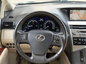 Brown Lexus RX 450h 2010 in Vilnius, with an engine capacity of 3.46 L and mileage of 161 thousand km for 12200 €, photo 26 on AUTOMOTO.COM.LV