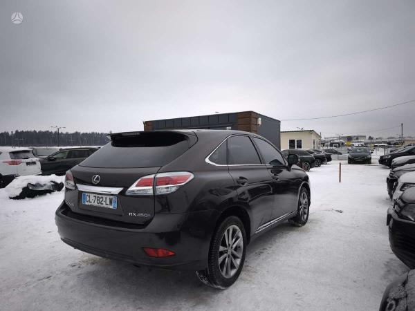 Brūns Lexus RX 450h 2012 Viļņa, ar dzinēja tilpumu 3.50 L un nobraukumu 203 tūkst. km par 15850 €, foto 4 vietnē AUTOMOTO.COM.LV