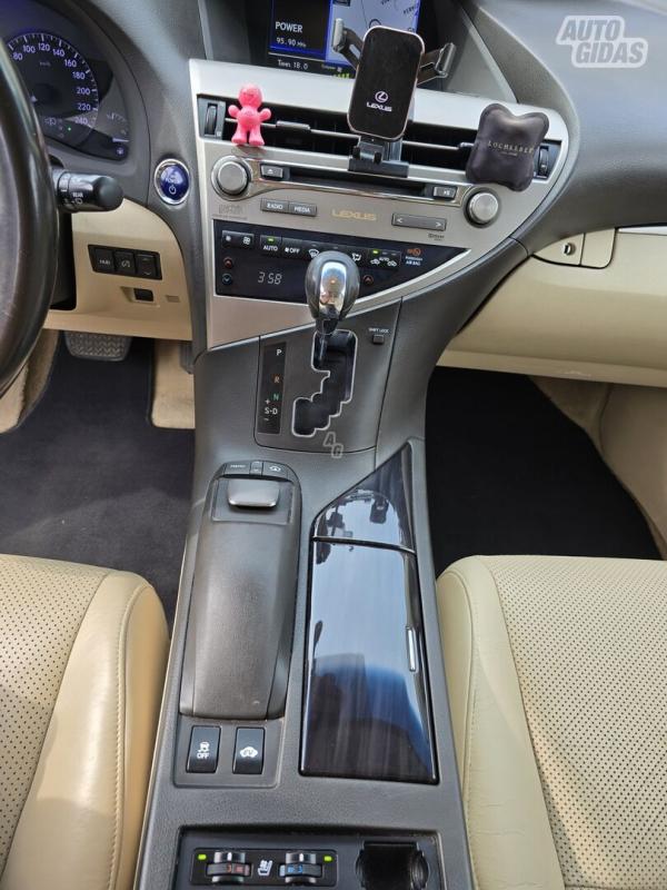 Brown Lexus RX 450h 2013 in Vilnius, with an engine capacity of 3.50 L and mileage of 327 thousand km for 14999 €, photo 11 on AUTOMOTO.COM.LV