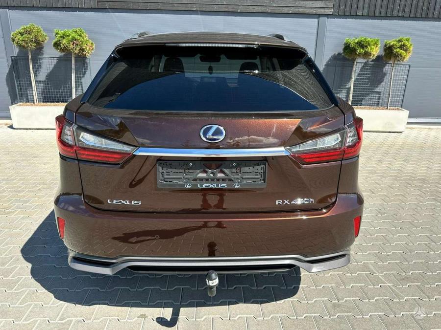 Brown Lexus RX 450h 2016 in Siauliai, with an engine capacity of 3.46 L and mileage of 239 thousand km for 30500 €, photo 9 on AUTOMOTO.COM.LV