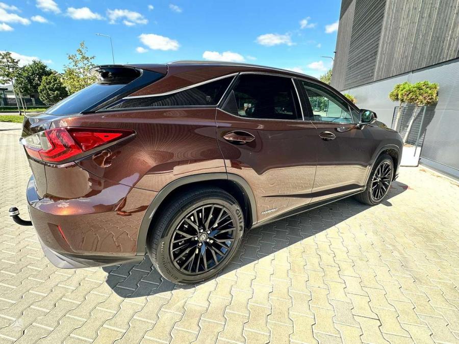 Brown Lexus RX 450h 2016 in Siauliai, with an engine capacity of 3.46 L and mileage of 239 thousand km for 30500 €, photo 14 on AUTOMOTO.COM.LV