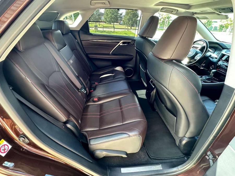 Brown Lexus RX 450h 2016 in Siauliai, with an engine capacity of 3.46 L and mileage of 239 thousand km for 30500 €, photo 27 on AUTOMOTO.COM.LV