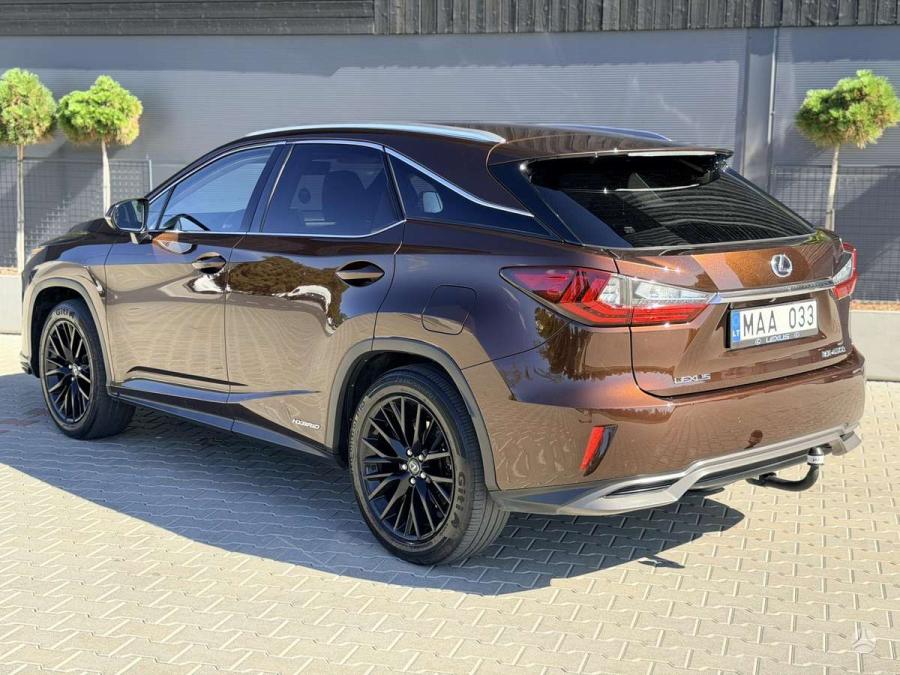 Brown Lexus RX 450h 2016 in Siauliai, with an engine capacity of 3.46 L and mileage of 239 thousand km for 30200 €, photo 6 on AUTOMOTO.COM.LV