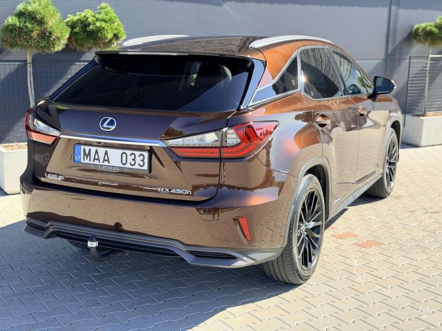 Brown Lexus RX 450h 2016 in Siauliai, with an engine capacity of 3.46 L and mileage of 239 thousand km for 30200 €, photo 13 on AUTOMOTO.COM.LV