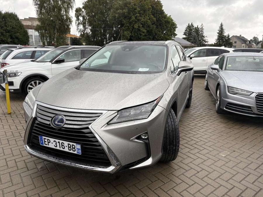 Brown Lexus RX 450h 2017 in Taurage, with an engine capacity of 3.46 L and mileage of 230 thousand km for 26500 €, photo 3 on AUTOMOTO.COM.LV