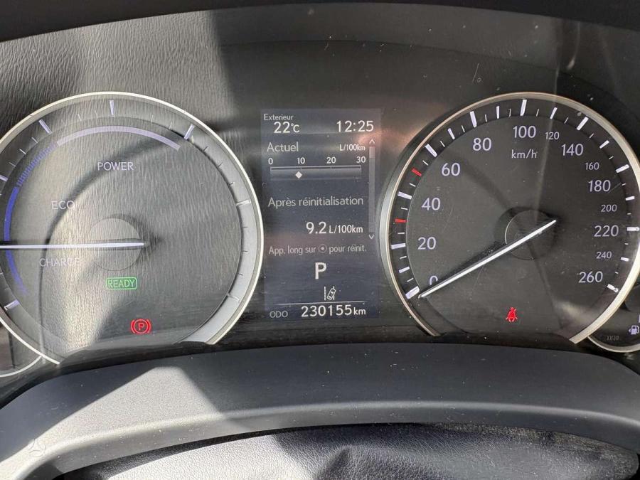 Brown Lexus RX 450h 2017 in Taurage, with an engine capacity of 3.46 L and mileage of 230 thousand km for 26500 €, photo 8 on AUTOMOTO.COM.LV