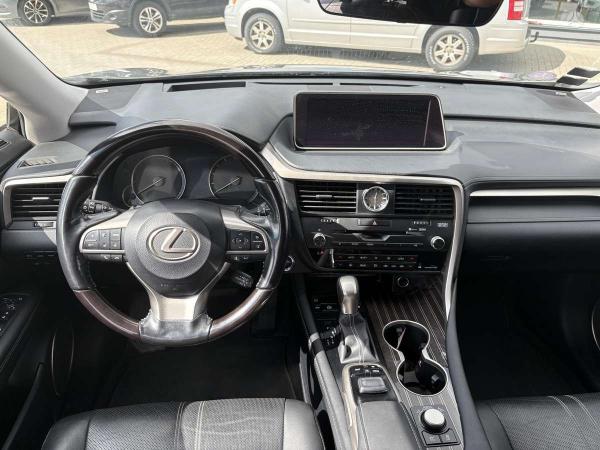 Brown Lexus RX 450h 2017 in Taurage, with an engine capacity of 3.46 L and mileage of 230 thousand km for 26500 €, photo 9 on AUTOMOTO.COM.LV
