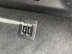 Brown Lexus RX 450h 2017 in Taurage, with an engine capacity of 3.46 L and mileage of 230 thousand km for 26500 €, photo 19 on AUTOMOTO.COM.LV