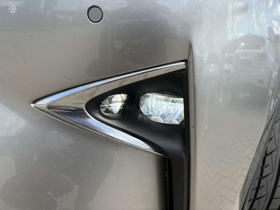 Brown Lexus RX 450h 2017 in Taurage, with an engine capacity of 3.46 L and mileage of 230 thousand km for 26500 €, photo 36 on AUTOMOTO.COM.LV