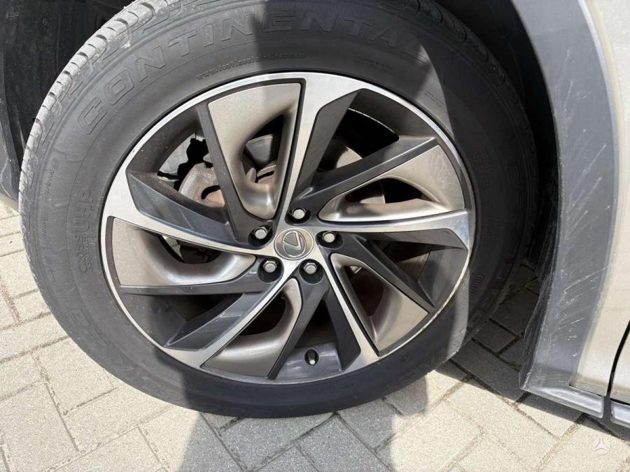 Brown Lexus RX 450h 2017 in Taurage, with an engine capacity of 3.46 L and mileage of 230 thousand km for 26500 €, photo 42 on AUTOMOTO.COM.LV