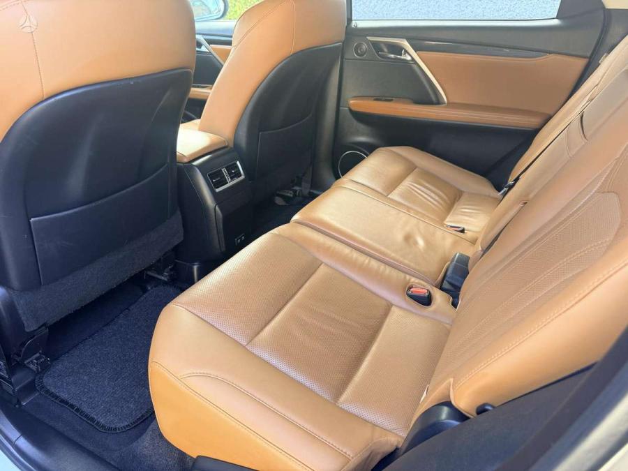 Brūns Lexus RX 450h 2020 Ukmergė, ar dzinēja tilpumu 3.50 L un nobraukumu 160 tūkst. km par 32750 €, foto 17 vietnē AUTOMOTO.COM.LV