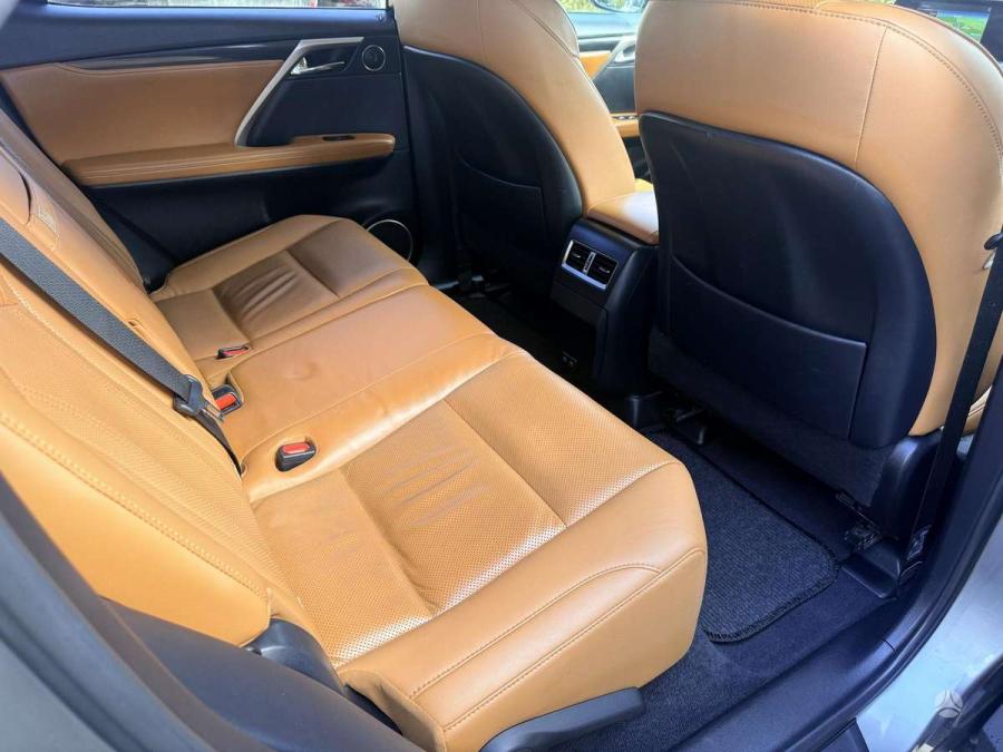Brūns Lexus RX 450h 2020 Ukmergė, ar dzinēja tilpumu 3.50 L un nobraukumu 160 tūkst. km par 32750 €, foto 18 vietnē AUTOMOTO.COM.LV