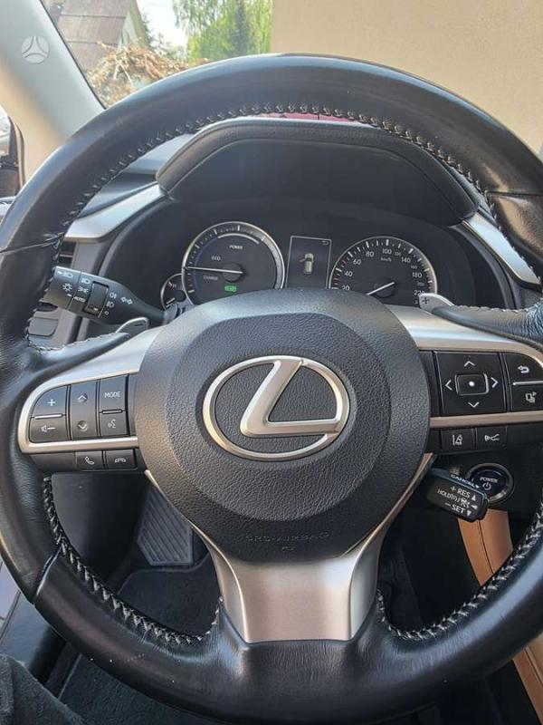 Brūns Lexus RX 450h 2020 Viļņa, ar dzinēja tilpumu 0.00 L un nobraukumu 240 tūkst. km par 32000 €, foto 7 vietnē AUTOMOTO.COM.LV