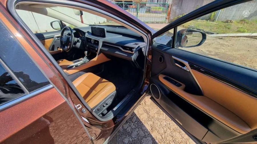Brūns Lexus RX 450h 2021 Viļņa, ar dzinēja tilpumu 3.46 L un nobraukumu 138 tūkst. km par 42000 €, foto 12 vietnē AUTOMOTO.COM.LV