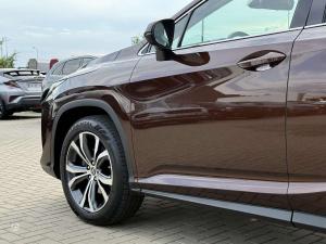 Brūns Lexus RX 450h 2021 Viļņa, ar dzinēja tilpumu 3.46 L un nobraukumu 110 tūkst. km par 40000 €, foto 12 vietnē AUTOMOTO.COM.LV