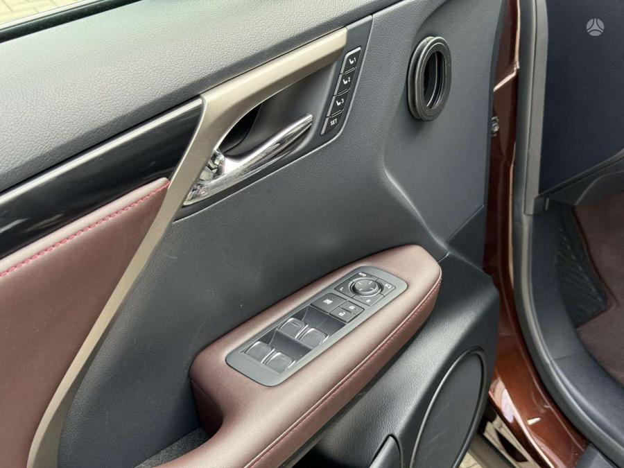 Brūns Lexus RX 450h 2021 Viļņa, ar dzinēja tilpumu 3.46 L un nobraukumu 110 tūkst. km par 40000 €, foto 27 vietnē AUTOMOTO.COM.LV