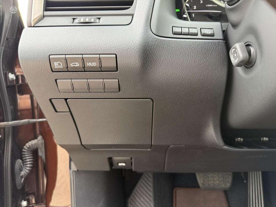 Brūns Lexus RX 450h 2021 Viļņa, ar dzinēja tilpumu 3.46 L un nobraukumu 110 tūkst. km par 40000 €, foto 28 vietnē AUTOMOTO.COM.LV