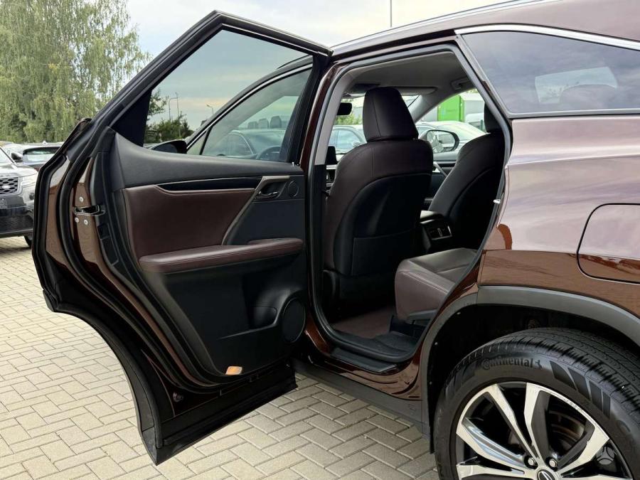 Brūns Lexus RX 450h 2021 Viļņa, ar dzinēja tilpumu 3.46 L un nobraukumu 110 tūkst. km par 40000 €, foto 33 vietnē AUTOMOTO.COM.LV