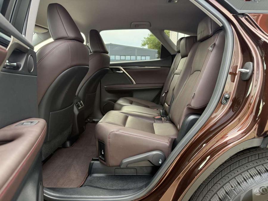 Brūns Lexus RX 450h 2021 Viļņa, ar dzinēja tilpumu 3.46 L un nobraukumu 110 tūkst. km par 40000 €, foto 35 vietnē AUTOMOTO.COM.LV