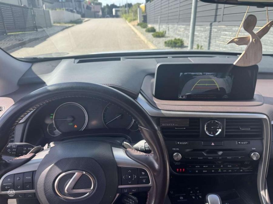 Brown Lexus RX 450h 2021 in Vilnius, with an engine capacity of 3.46 L and mileage of 98 thousand km for 41900 €, photo 13 on AUTOMOTO.COM.LV