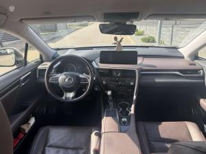 Brown Lexus RX 450h 2021 in Vilnius, with an engine capacity of 3.46 L and mileage of 98 thousand km for 41900 €, photo 14 on AUTOMOTO.COM.LV