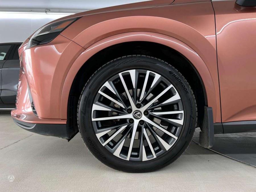 Brūns Lexus RX 450h 2023 Viļņa, ar dzinēja tilpumu 2.49 L un nobraukumu 128 tūkst. km par 64980 €, foto 16 vietnē AUTOMOTO.COM.LV