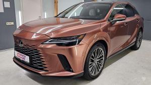 Коричневый Лексус RX 450h 2023 в Таллин, объемом двигателя 2.49 л и пробегом 61 тыс. км за 67995 €, фото 3 на AUTOMOTO.COM.LV