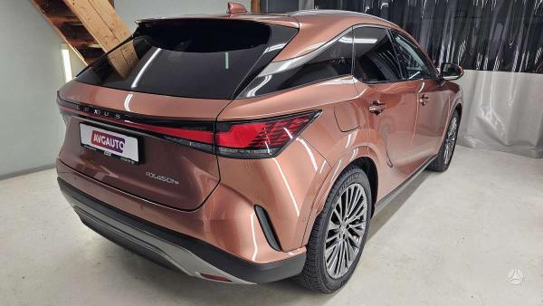 Brūns Lexus RX 450h 2023 Tallina, ar dzinēja tilpumu 2.49 L un nobraukumu 61 tūkst. km par 67995 €, foto 6 vietnē AUTOMOTO.COM.LV