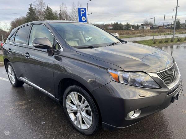 Lexus RX 450h 2010 in Vilnius, with an engine capacity of 3.50 L and mileage of 23 thousand km for 10400 €, photo 3 on AUTOMOTO.COM.LV
