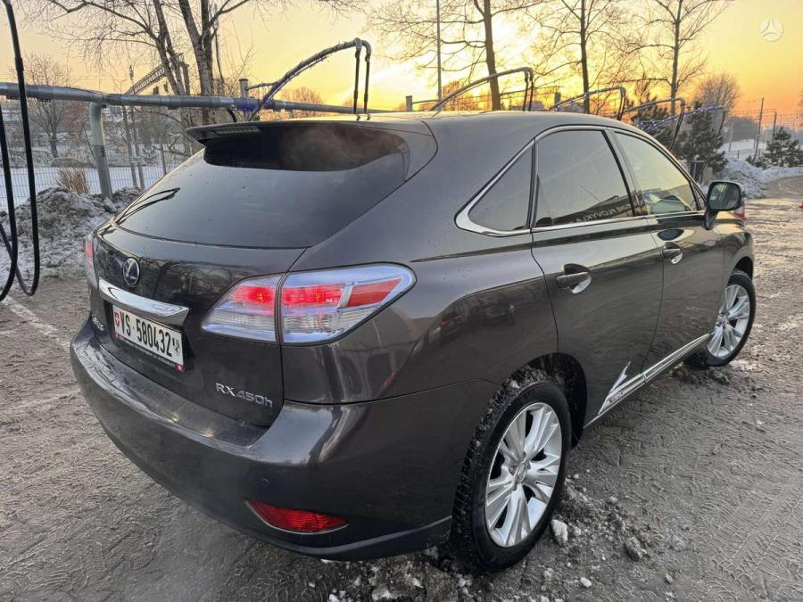 Lexus RX 450h 2010 Viļņa, ar dzinēja tilpumu 3.50 L un nobraukumu 228 tūkst. km par 10150 €, foto 4 vietnē AUTOMOTO.COM.LV