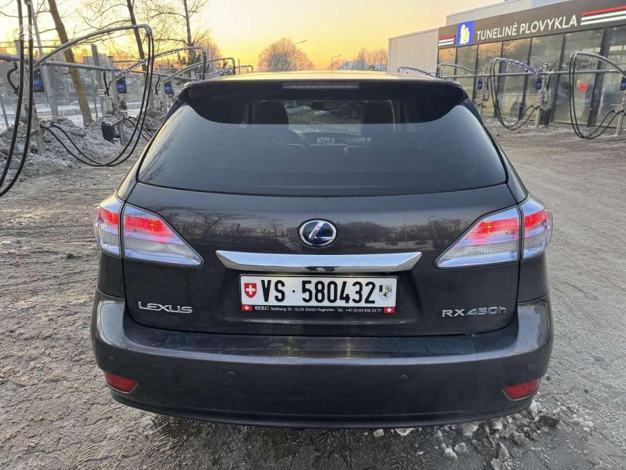 Lexus RX 450h 2010 Viļņa, ar dzinēja tilpumu 3.50 L un nobraukumu 228 tūkst. km par 10150 €, foto 5 vietnē AUTOMOTO.COM.LV